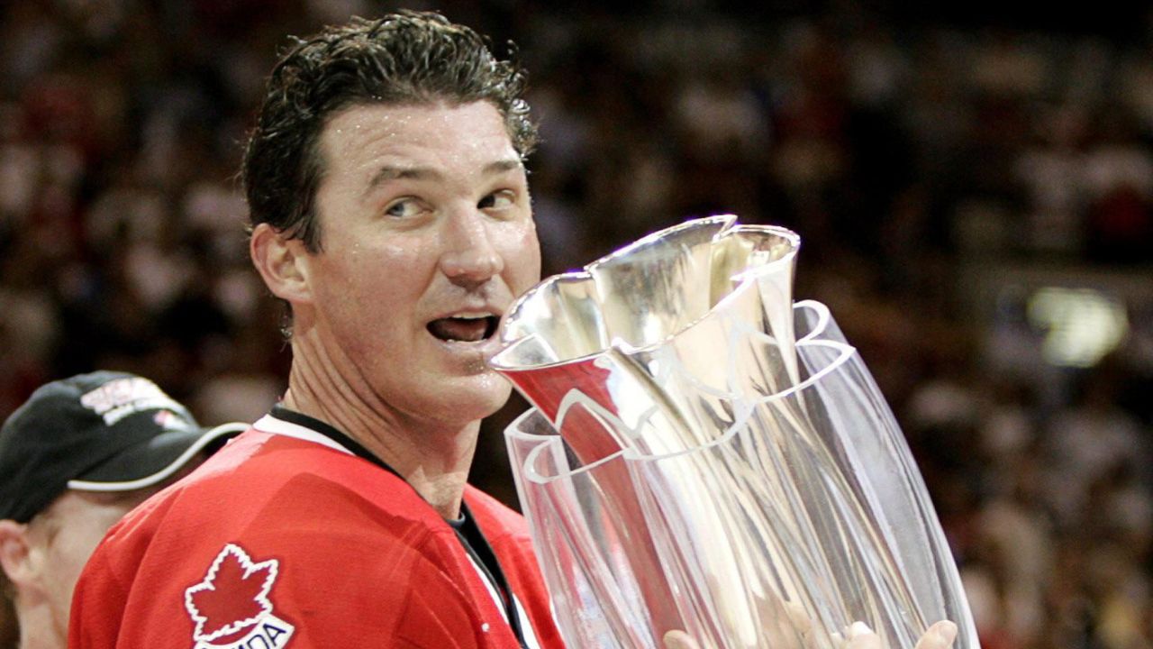 Mario Lemieux receives hero's welcome at 4 Nations Face-Off - Sportsnet.ca