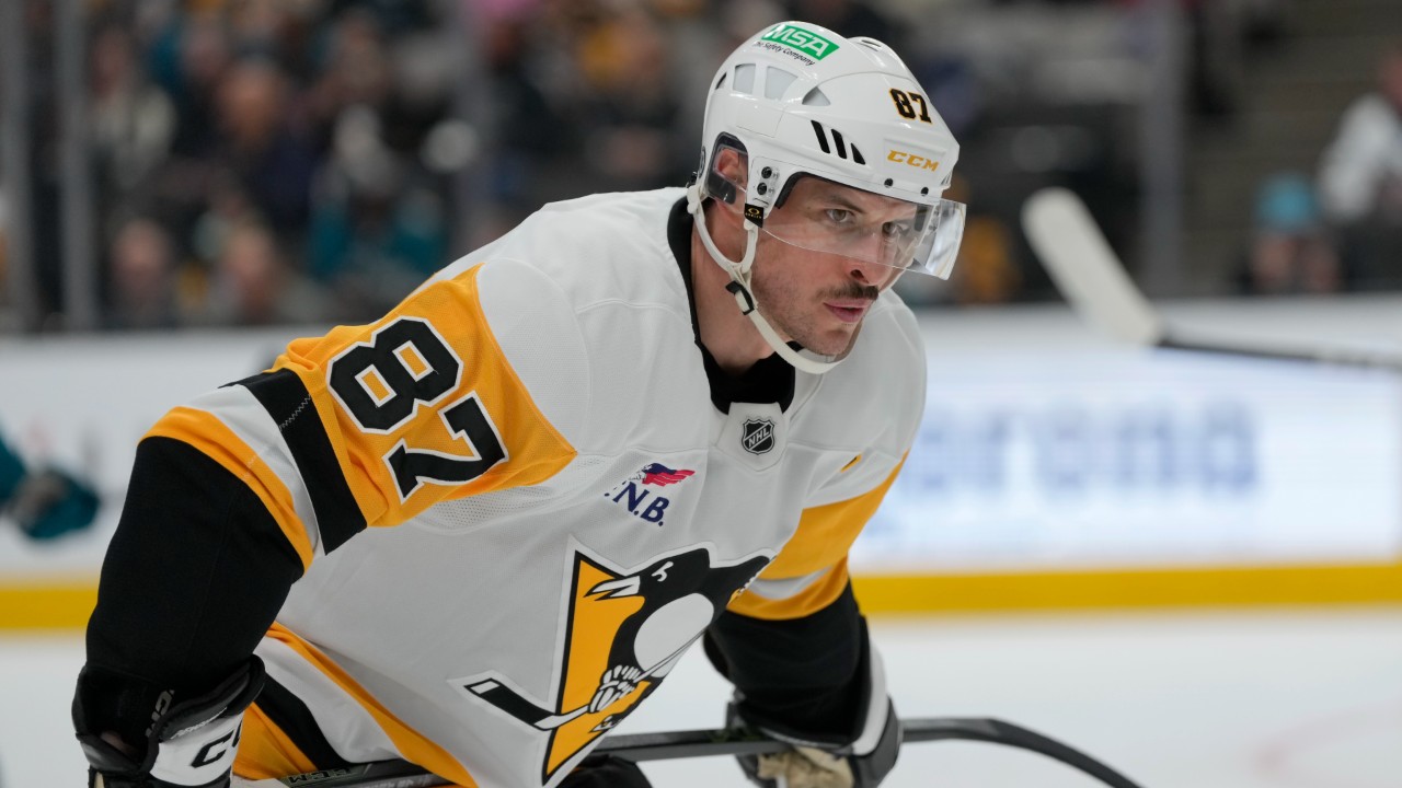 Penguins' Sidney Crosby out vs. Flyers, 4 Nations decision in his own hands - Sportsnet.ca