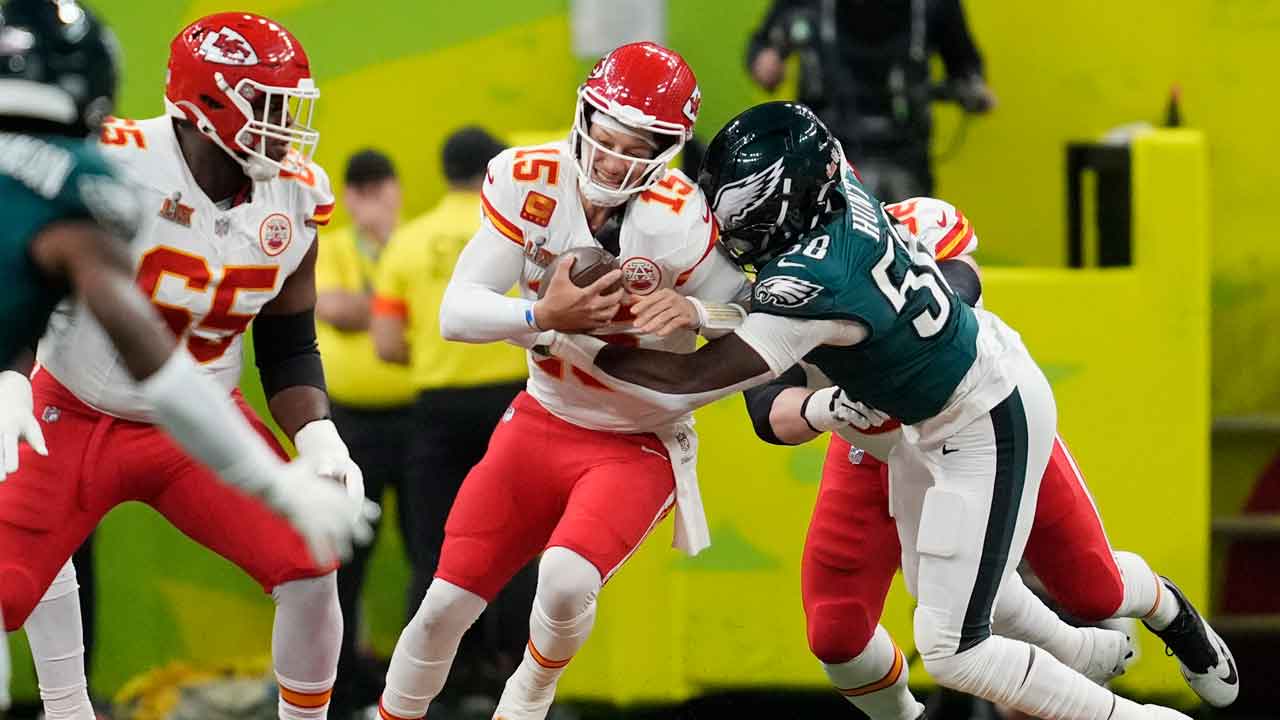 Chiefs' Patrick Mahomes has disastrous first half in Super Bowl LIX - Sportsnet.ca