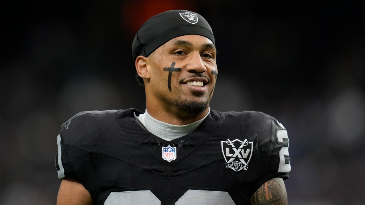 Raiders re-sign free agent safety Isaiah Pola-Mao - Sportsnet.ca