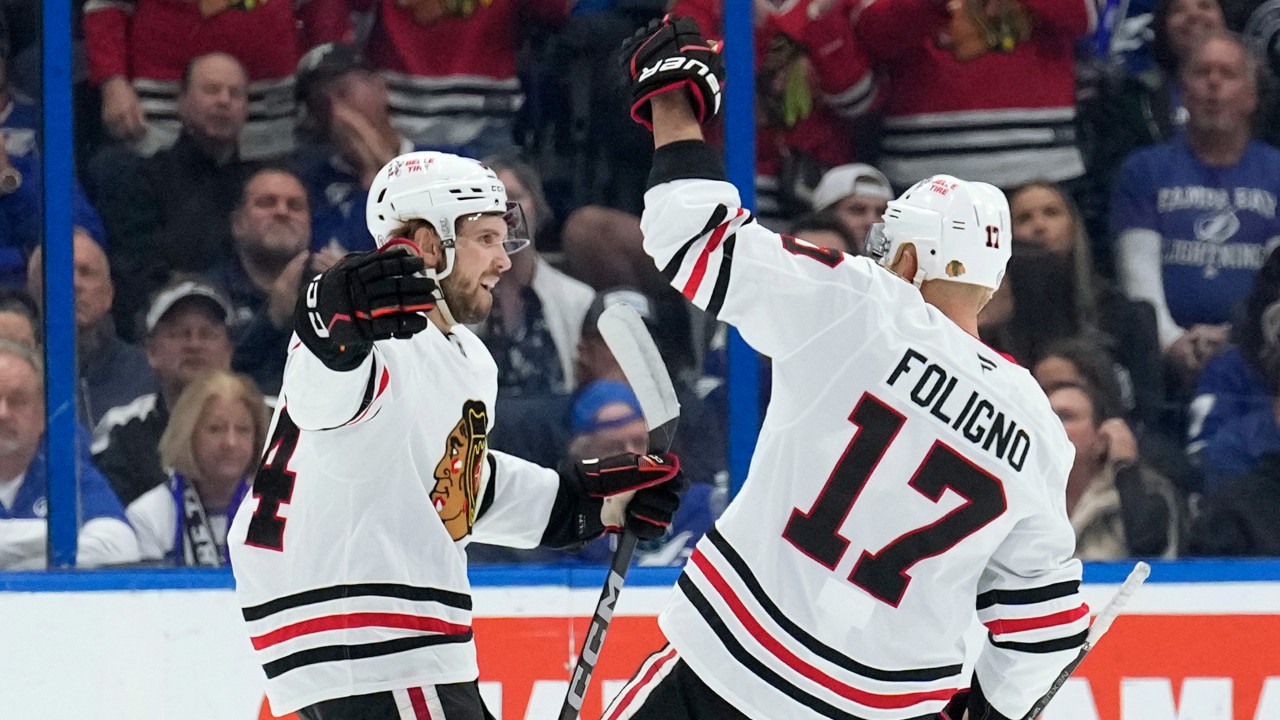 Blackhawks' Landon Slaggert scores fastest goal to start a game in ...