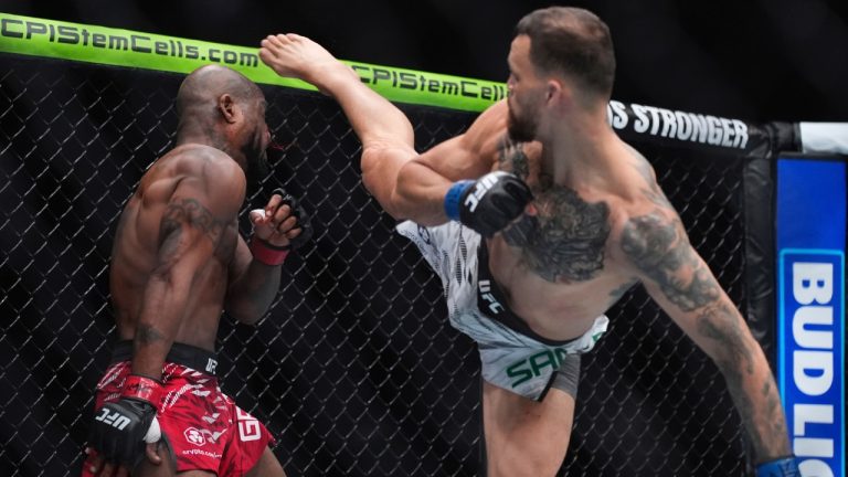 Mauricio Ruffy stuns with spinning knockout of 'King' Green at UFC 313 ...
