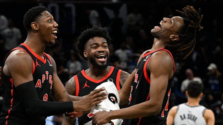 Raptors close with kids and secure dramatic win - Sportsnet.ca