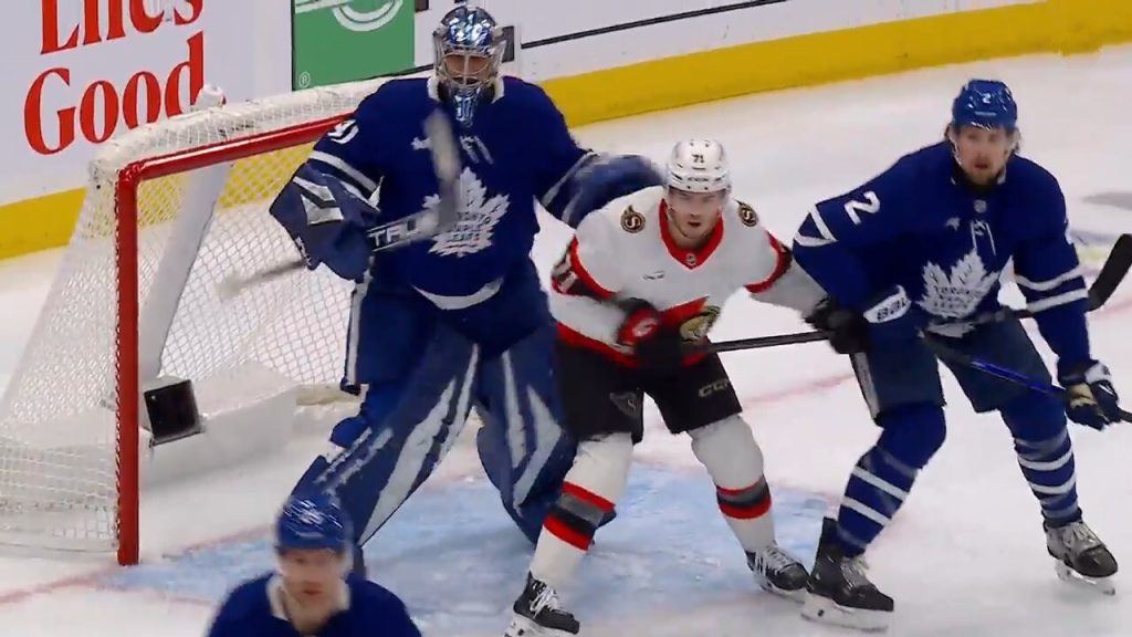 How did referees handle dust-up between Stolarz and Greig?