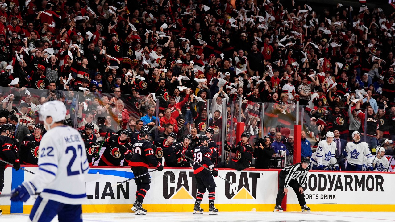 Senators fans make statement as playoffs return to Ottawa - Sportsnet.ca