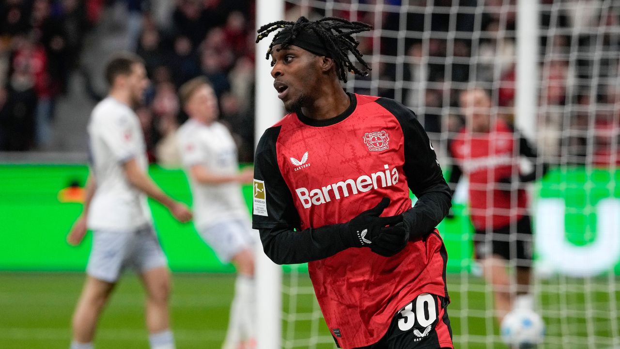 Liverpool signs Dutch right-back Jeremie Frimpong from Bayer Leverkusen ...