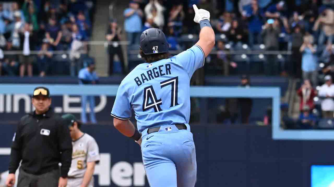 Barger becomes first Blue Jay to homer in four straight games since ...
