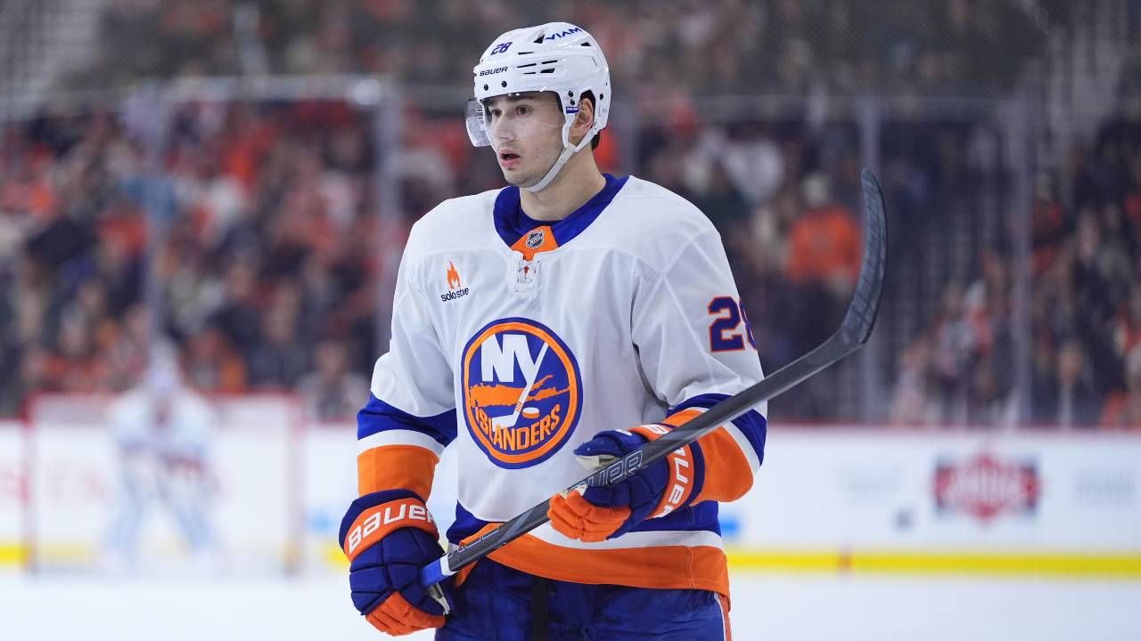 Islanders sign Alexander Romanov to eight-year extension - Sportsnet.ca