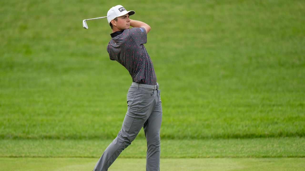 Calgary's Hunter Thomson makes good impression in first pro round at ...