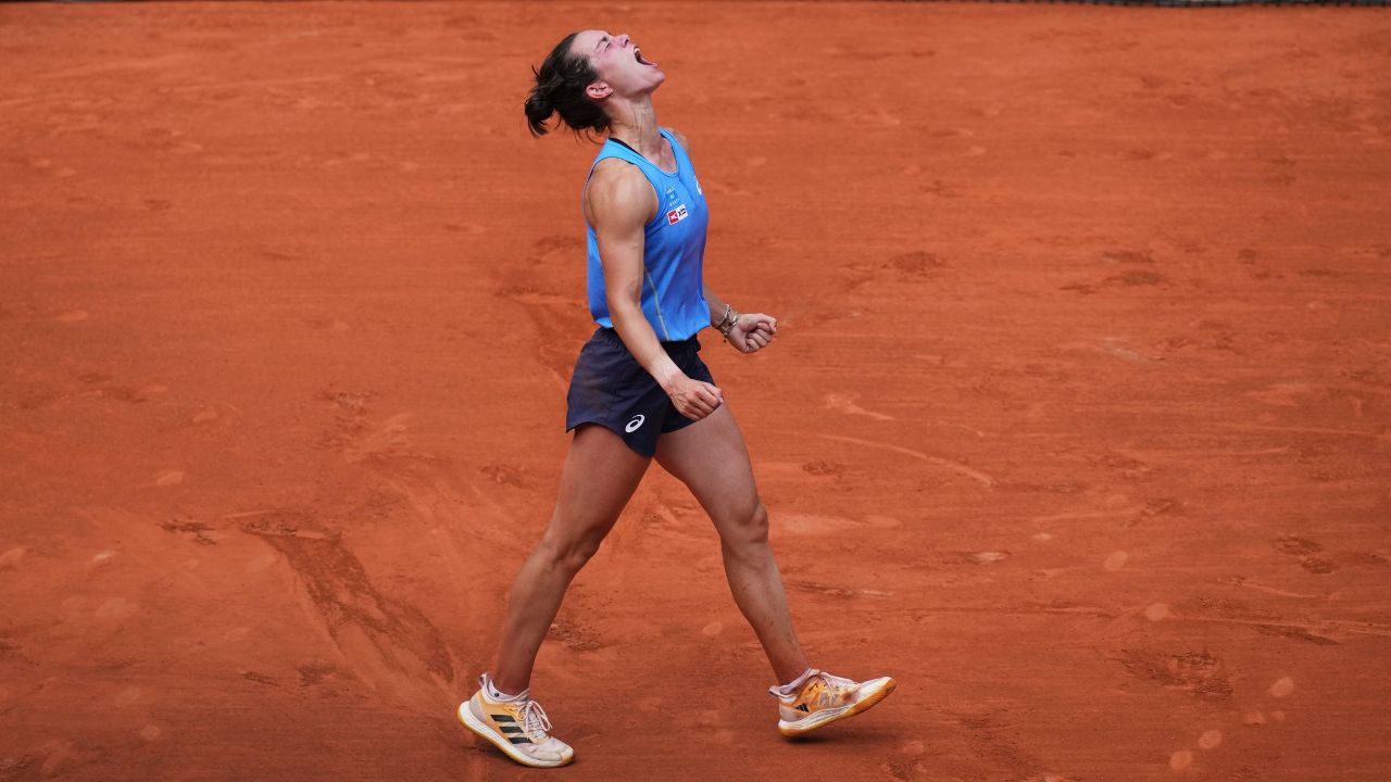 Unseeded Boisson stuns Pegula, joins Gauff in French Open quarterfinals ...