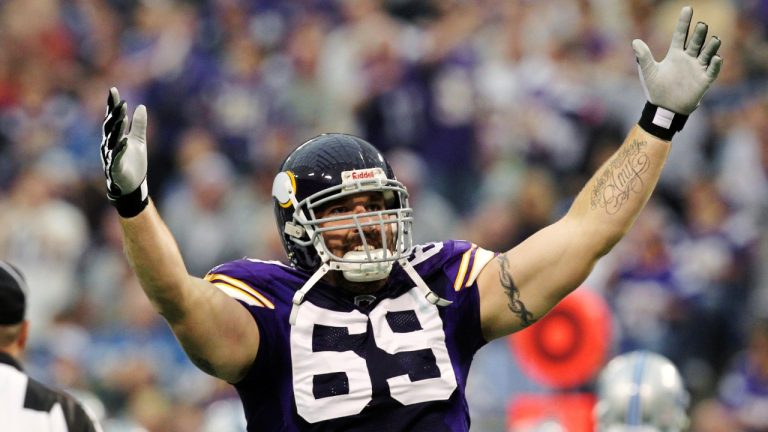 Jared Allen's 136 sacks and fun-loving cowboy style for Chiefs, Vikings ...