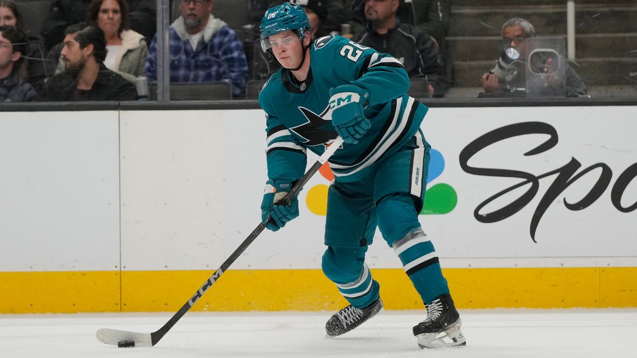 Sharks re-sign D Jack Thompson to one-year contract extension ...