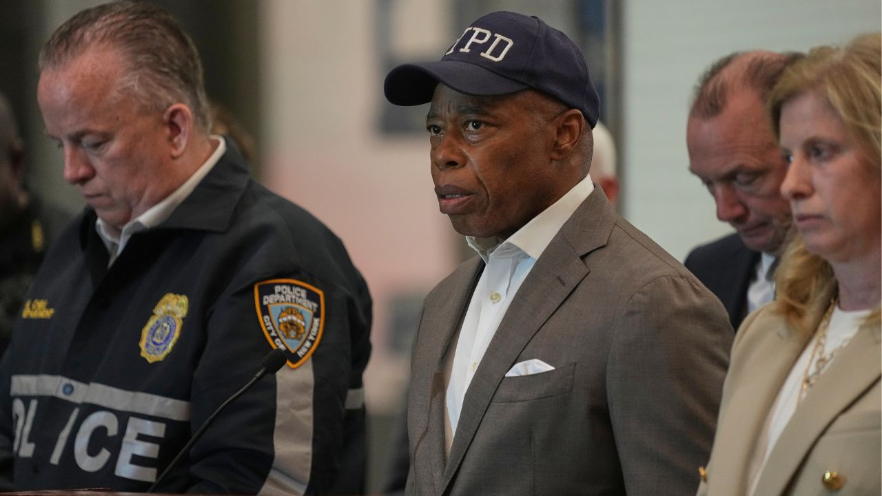 NYC mayor: Gunman who killed four was targeting NFL headquarters ...