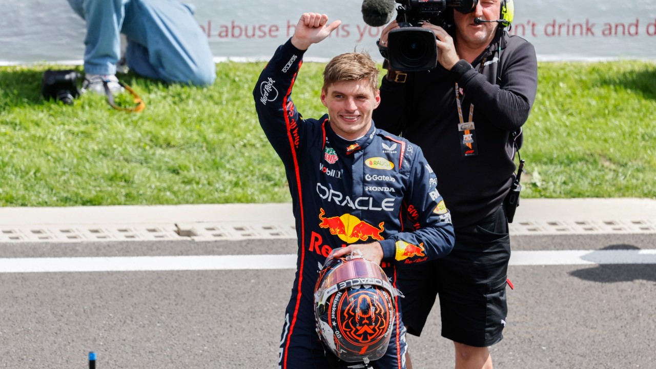 Verstappen's Sprint Victory at Belgian GP: Overtakes Piastri in Style ...
