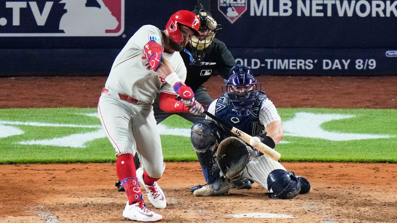 Yankees fall 5.5 games behind Blue Jays after loss to Phillies ...