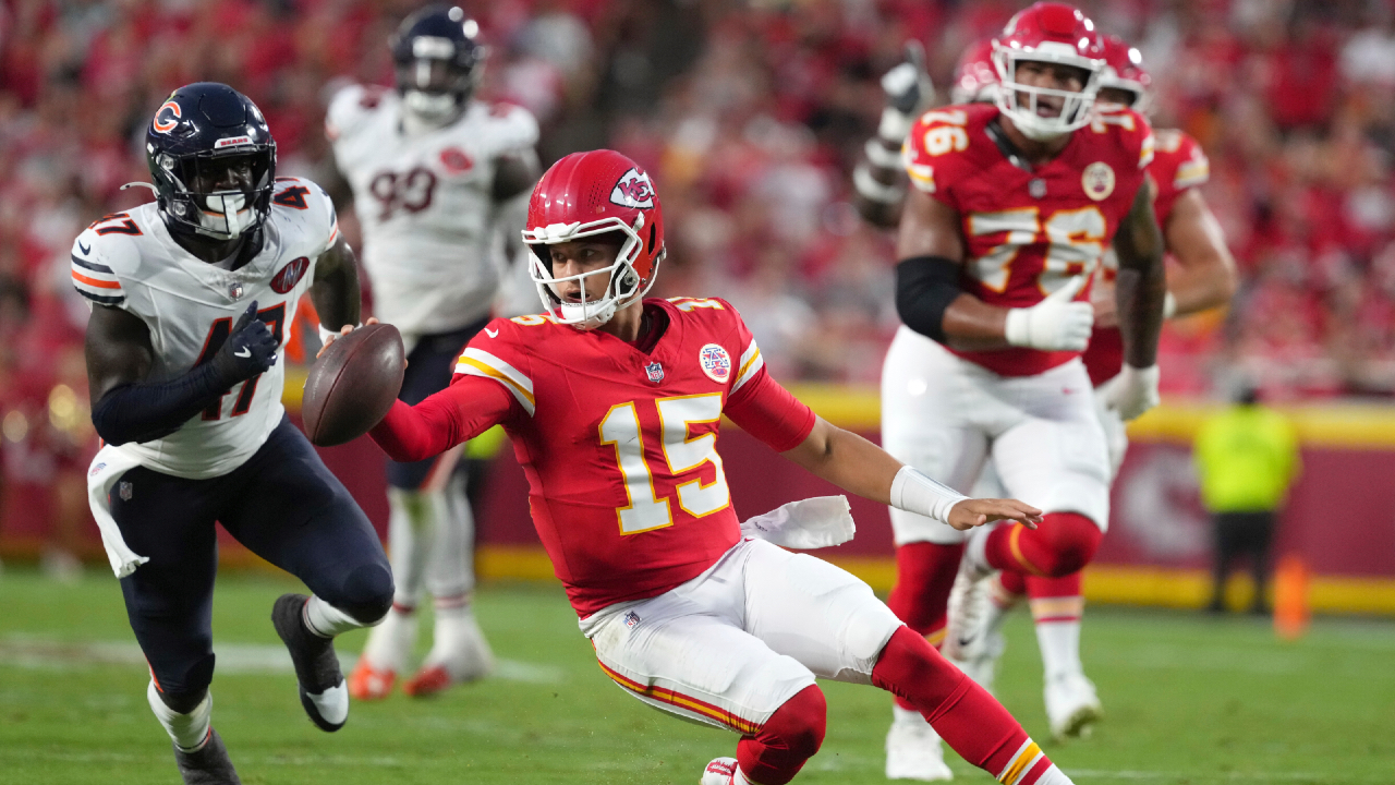 Mahomes leads sharp Chiefs offence before Bears rally for win in pre ...