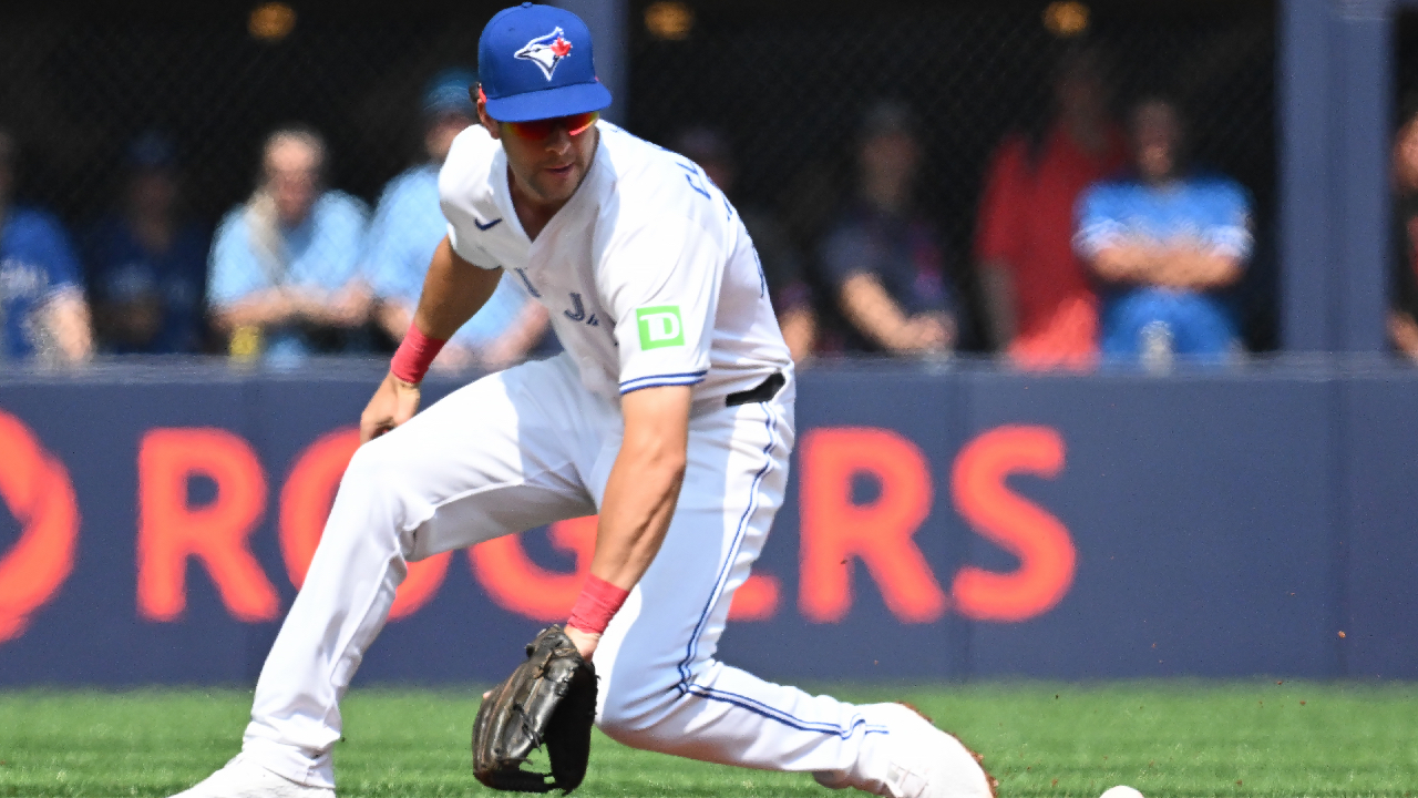 Blue Jays' Ernie Clement banged up but available vs. Twins - Sportsnet.ca