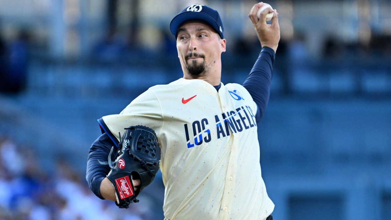 Dodgers regain NL West lead from Padres as Snell shuts down his former ...