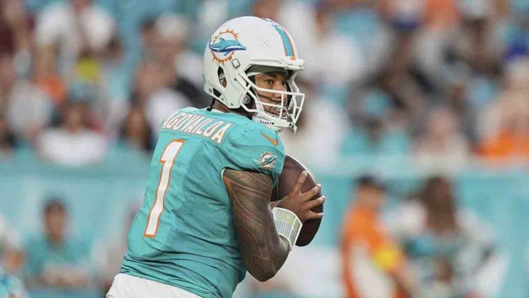 Tagovailoa throws TD, is sacked twice as Dolphins beat Jaguars in pre-season finale - Sportsnet.ca