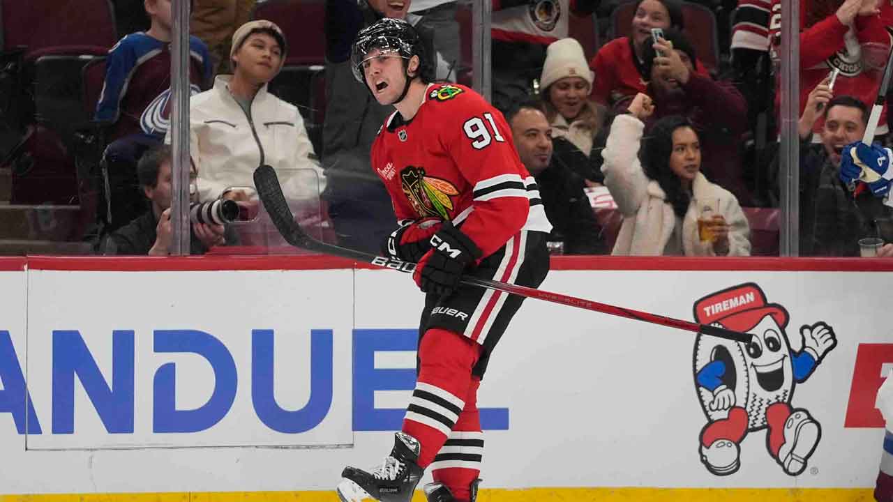 Blackhawks agree to seven-year contract extension with forward Frank ...
