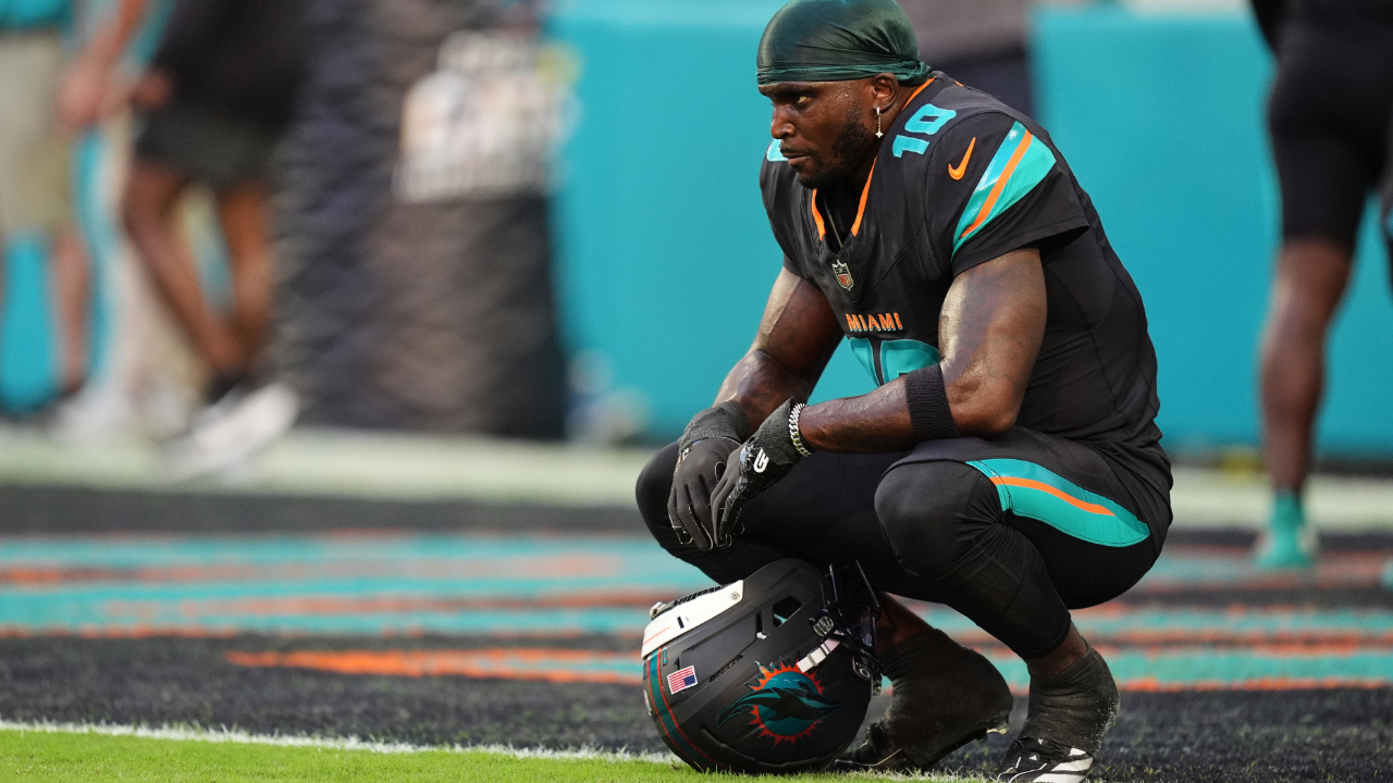 Tyreek Hill Knee Injury vs. Jets - News Directory 3