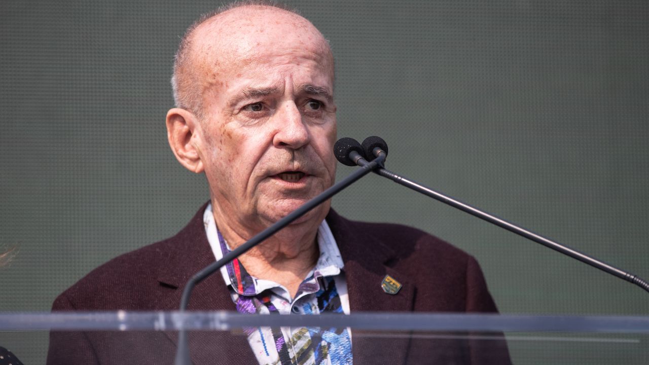 Edmonton Elks owner Larry Thompson passes away at 65 - Sportsnet.ca