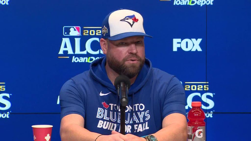 ‘There’s no fracture’: Blue Jays’ Schneider gives update on Lukes’ knee