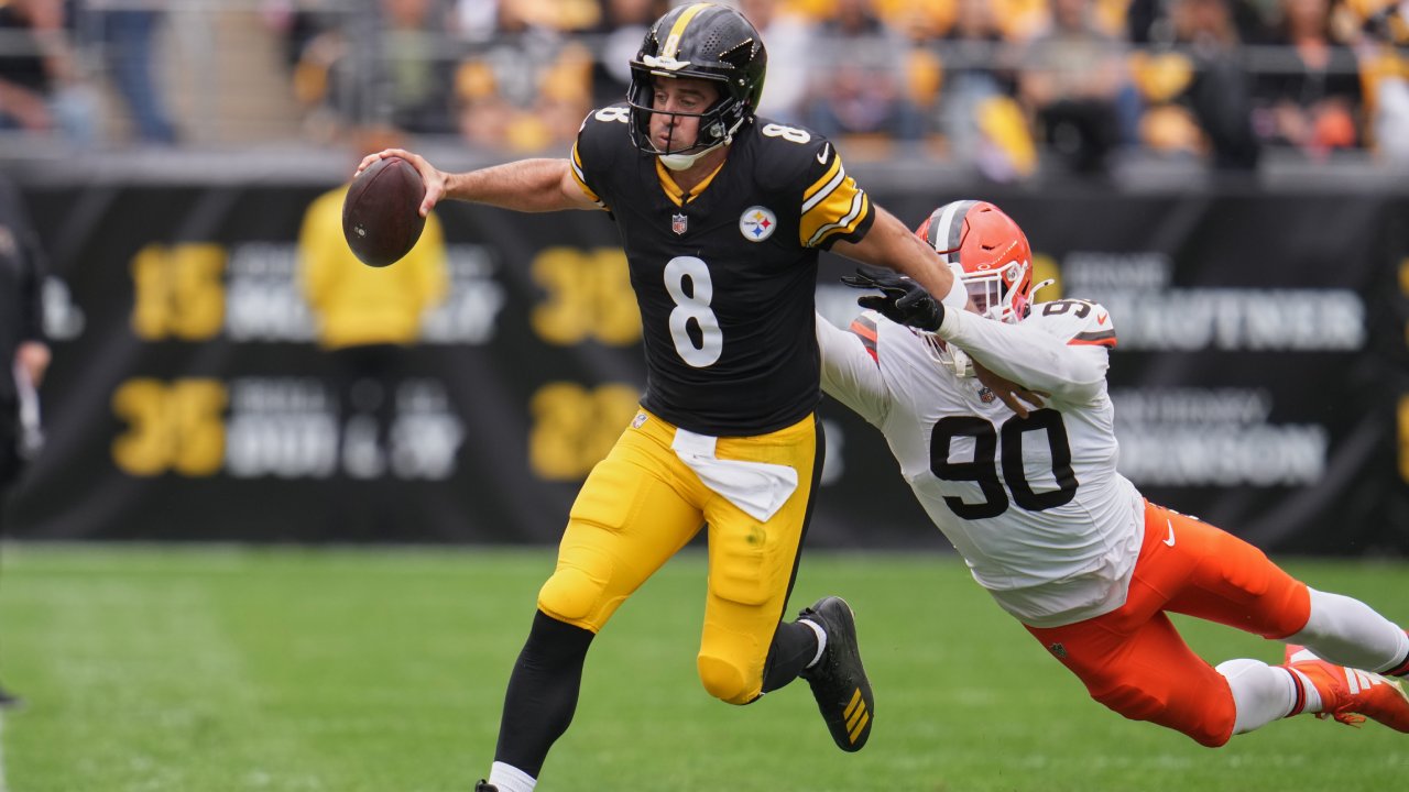 Aaron Rodgers throws for two touchdowns as Steelers dominate Browns ...