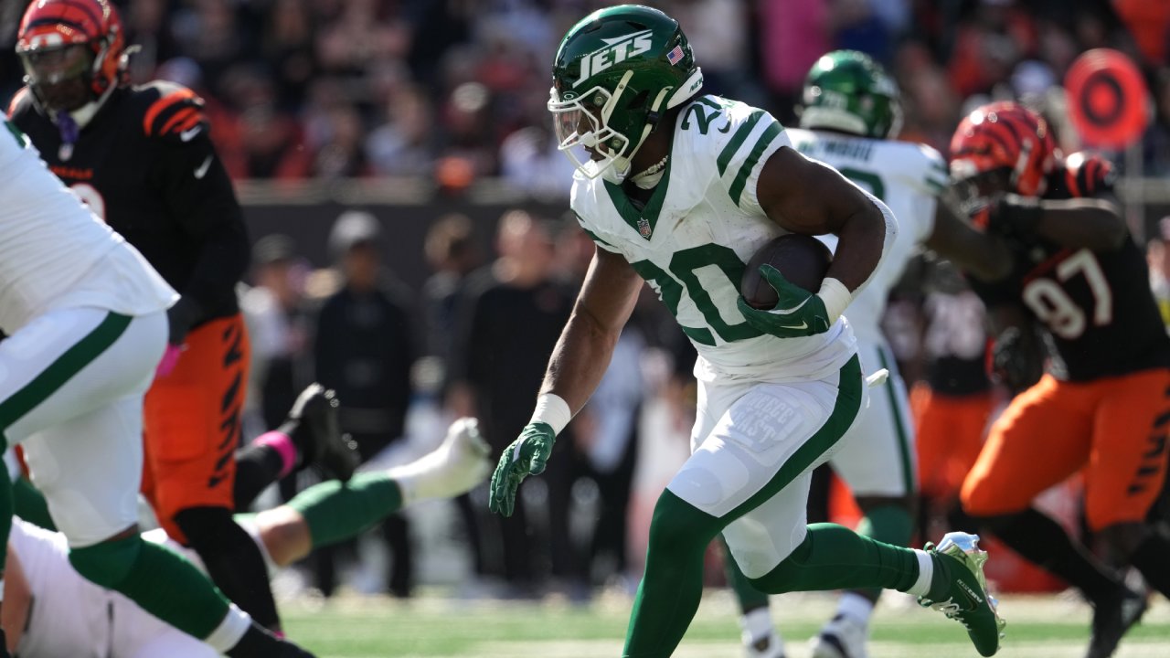 Hall, Fields help Jets edge Bengals for their first win of season ...