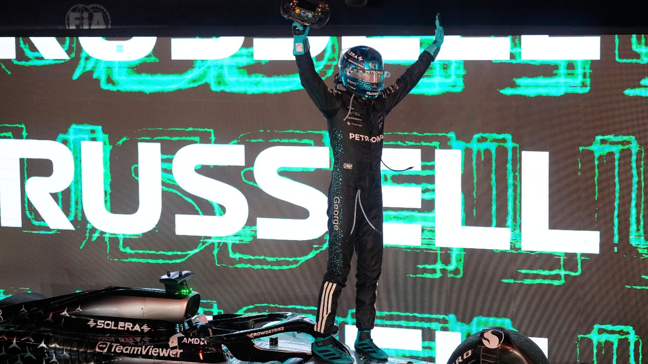 George Russell wins F1's Singapore GP as McLaren secures constructors ...