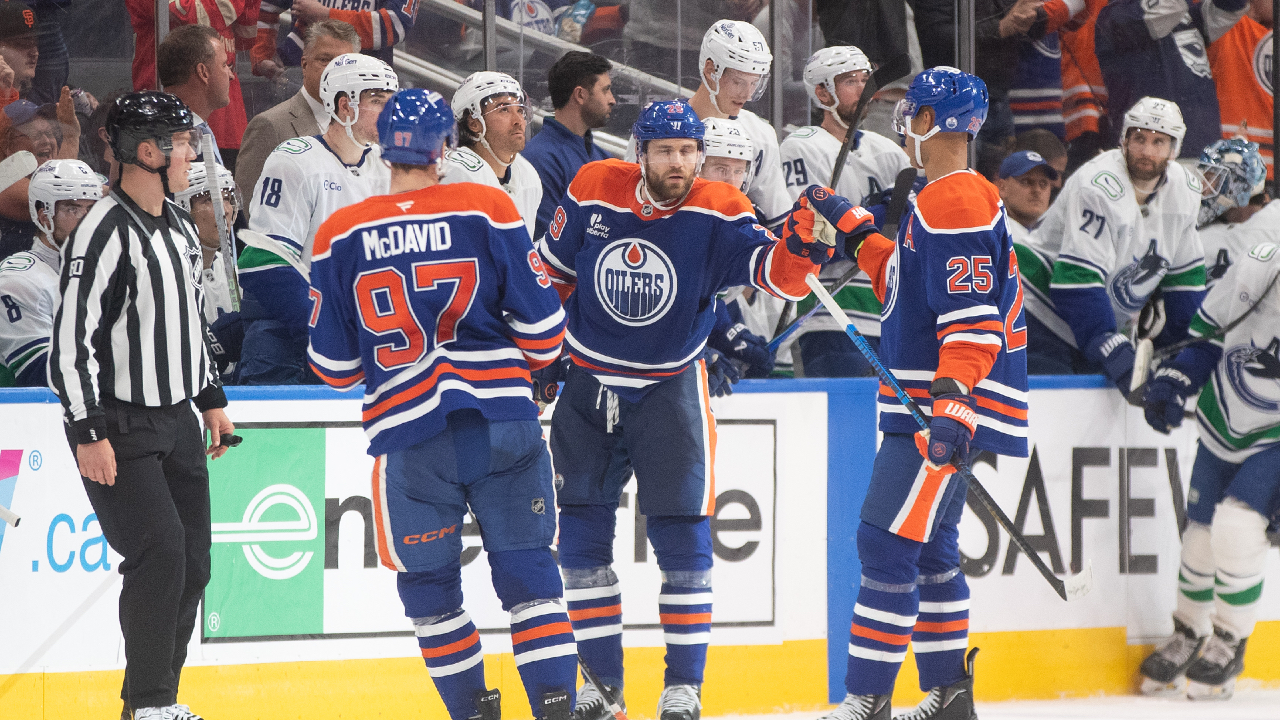 Oilers take down Canucks for first win of season - Sportsnet.ca
