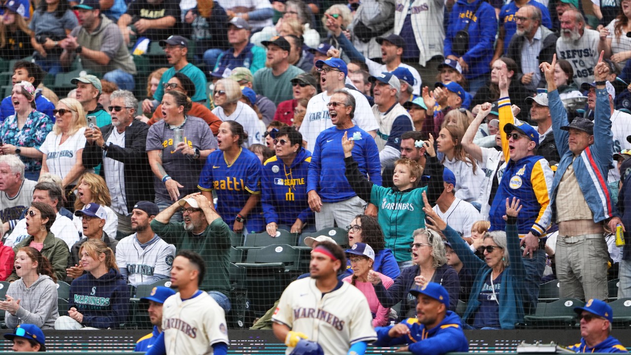 Canadian Mariners fans savouring ALCS matchup with Blue Jays - Sportsnet.ca