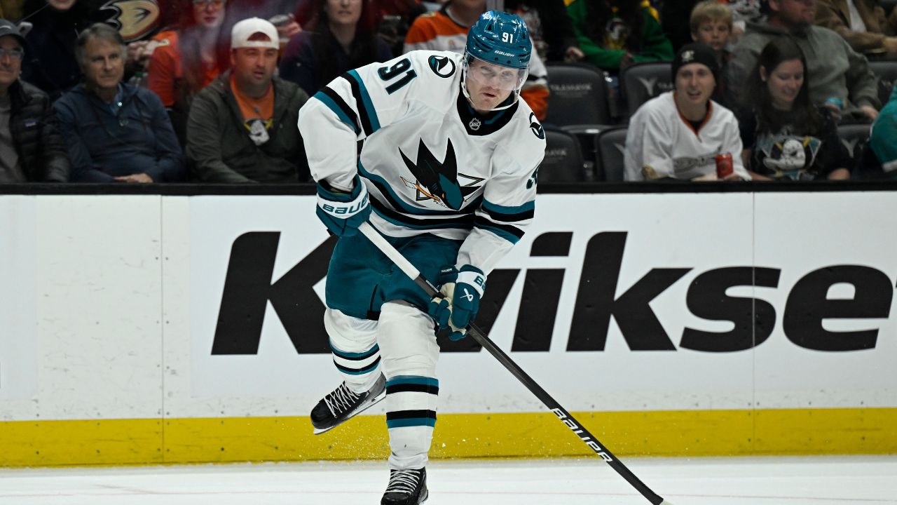 Sharks trade Carl Grundstrom, Artem Guryev to Flyers for Ryan Ellis ...