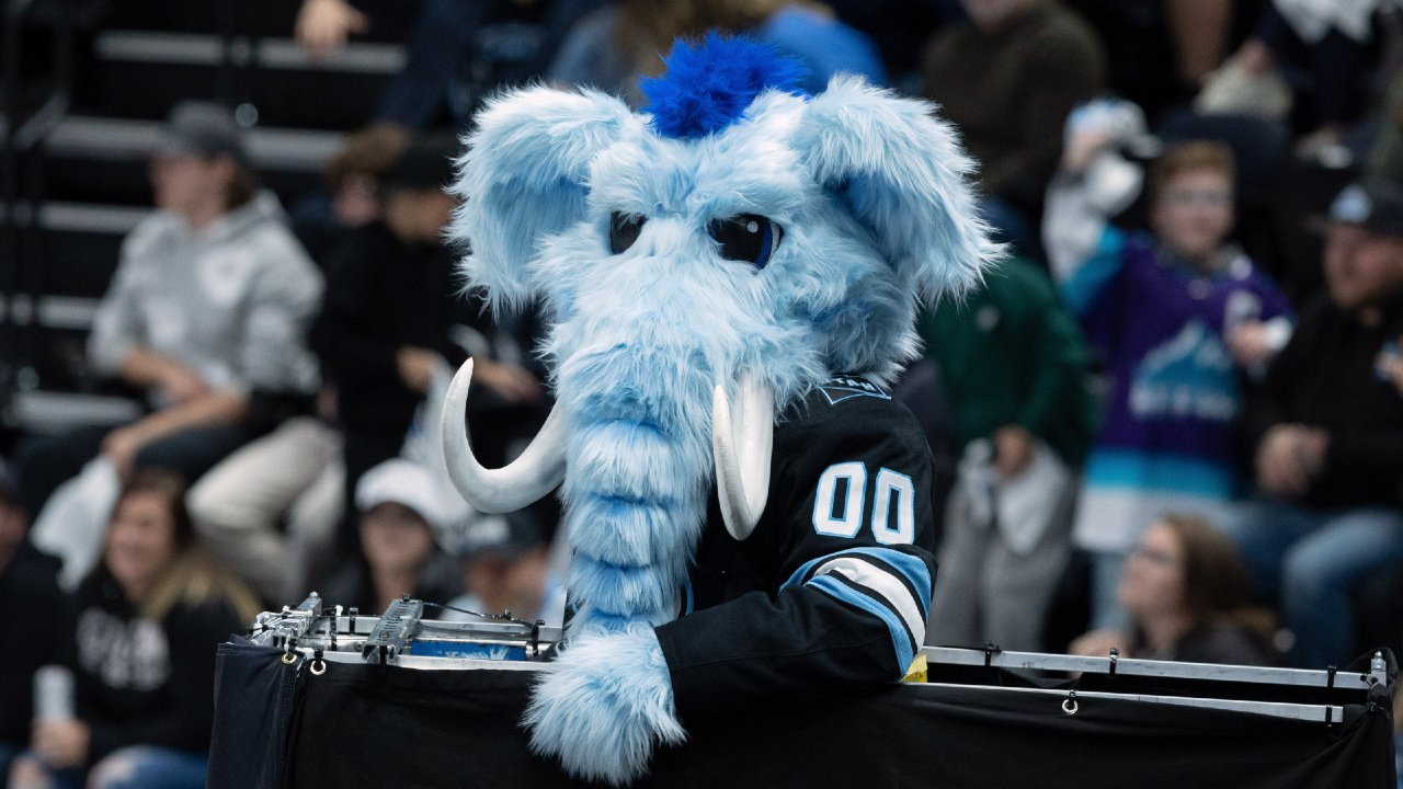 Utah unveils Tusky the Mammoth as new team mascot - Sportsnet.ca