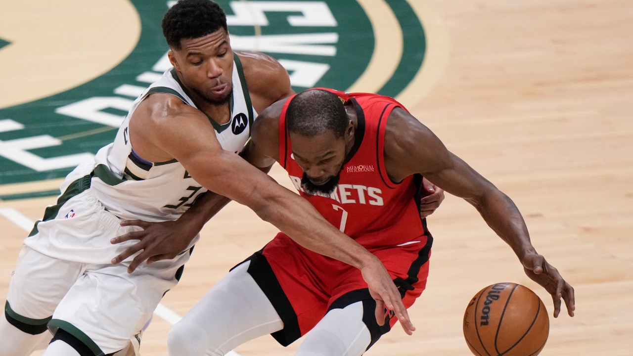 NBA Roundup: Durant scores 31, leads late comeback as Rockets beat ...