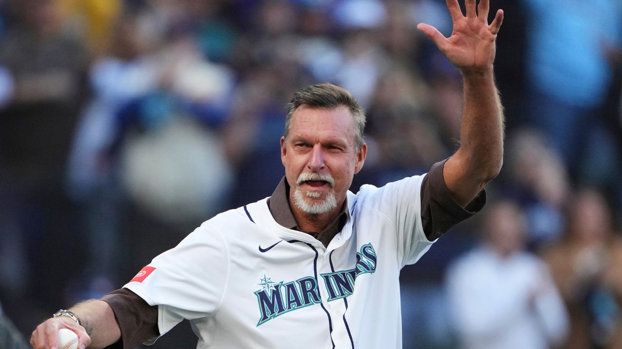Mariners will retire Randy Johnson's No. 51 during the 2026 season ...