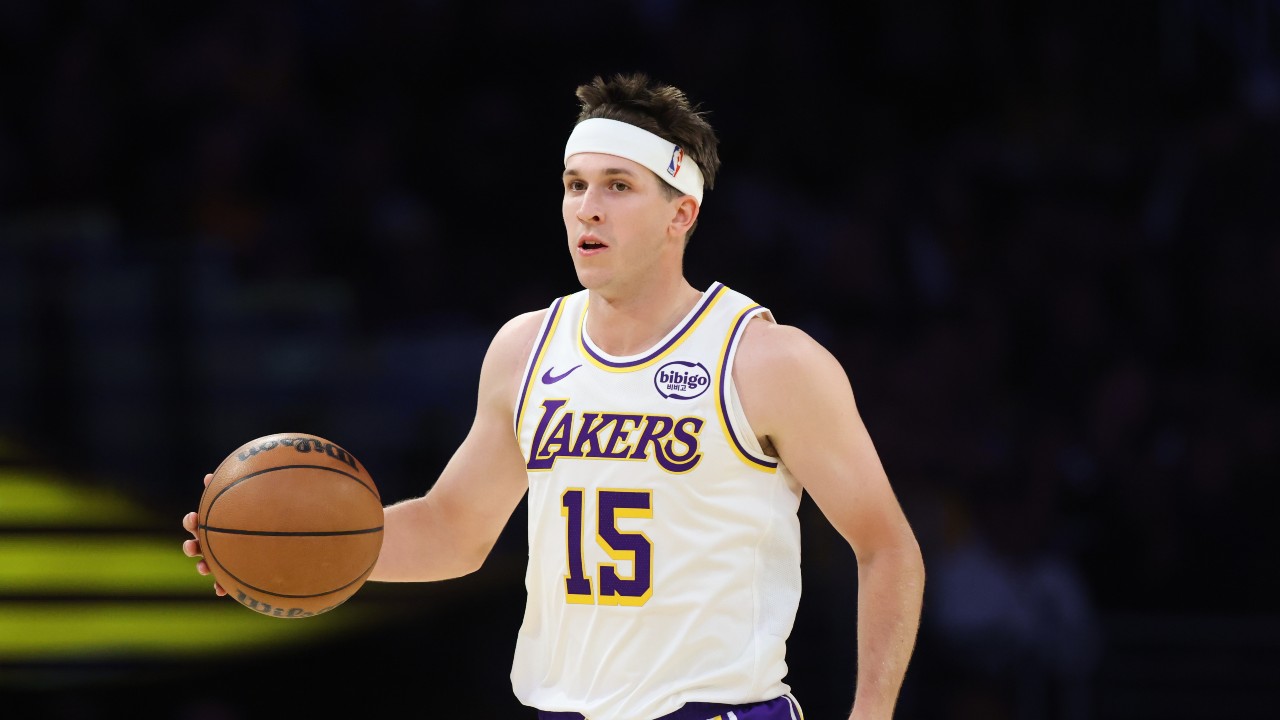 Lakers' Austin Reaves exits vs. Rockets due to calf injury - Sportsnet.ca