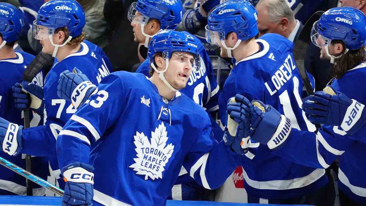 Maple Leafs chase Senators' Ullmark in second period - Sportsnet.ca