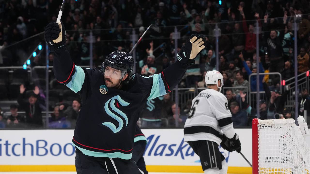 Vince Dunn scores in OT as Kraken beat Kings, end five-game skid ...