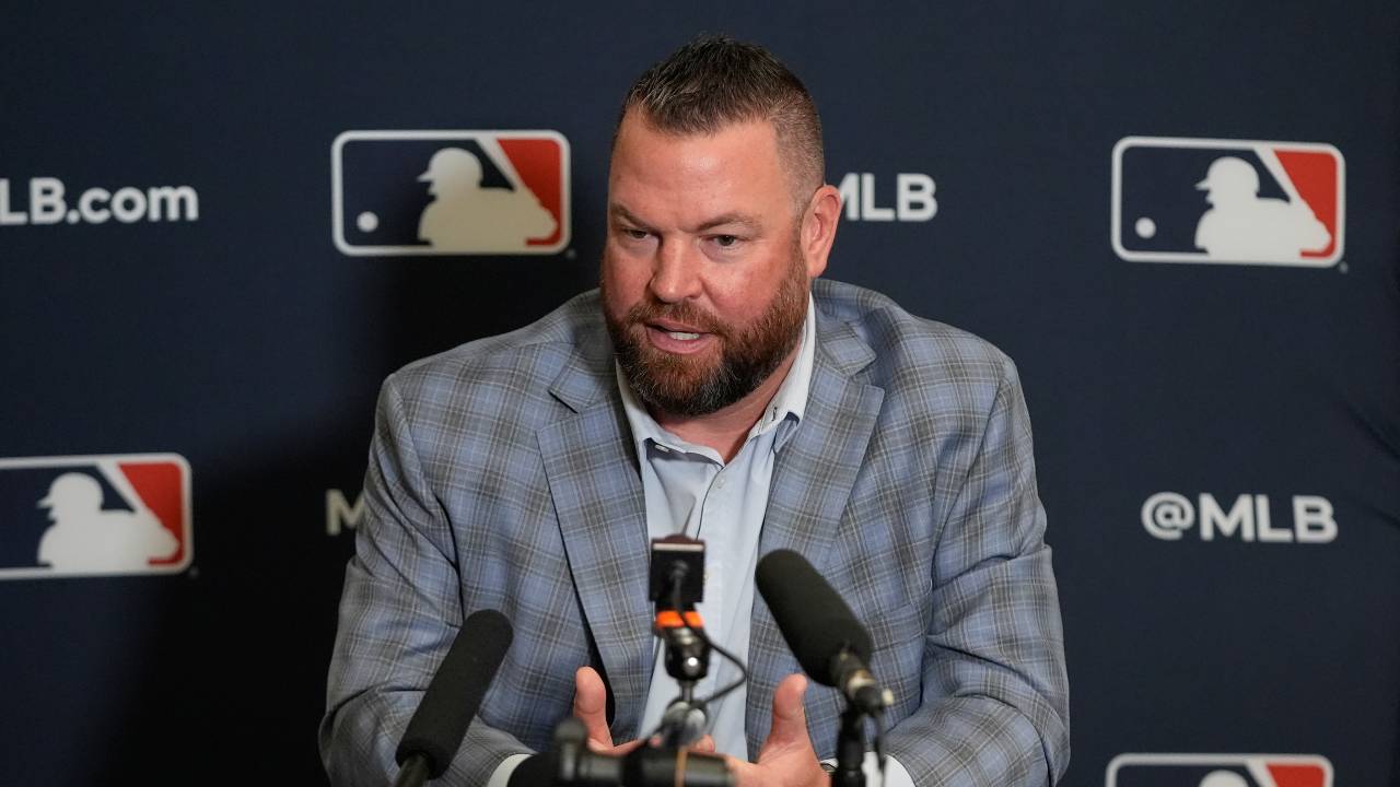 Blue Jays' John Schneider Talks 'Productive' Meeting with Kyle Tucker ...