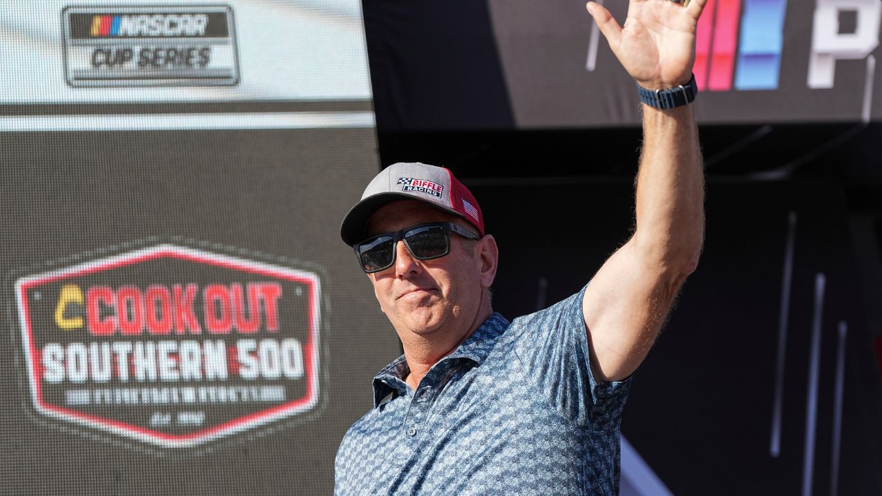 Multiple deaths in business jet crash tied to retired NASCAR driver - Sportsnet.ca