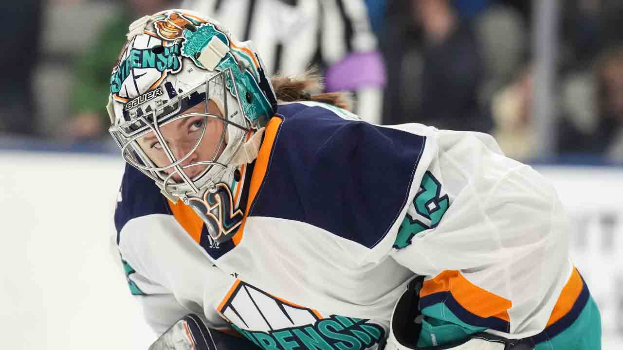Osborne makes 31 saves as Sirens beat Victoire in Washington - Sportsnet.ca