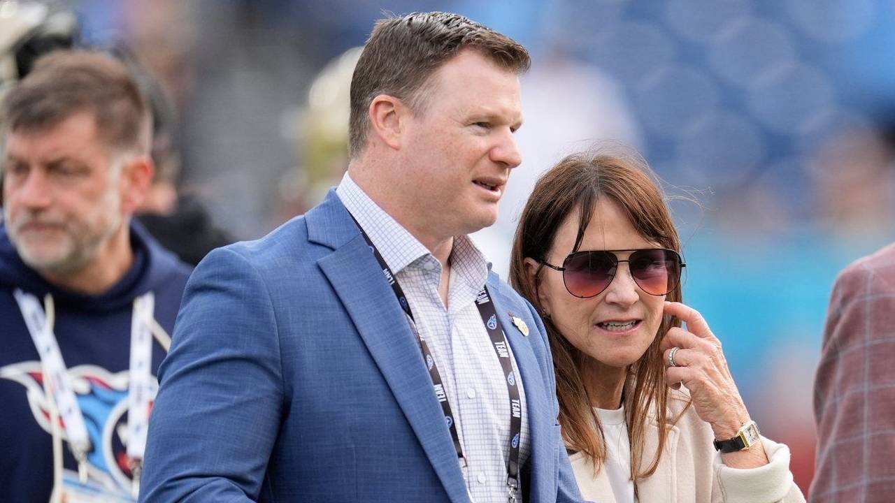 Titans' owner streamlines front office roles; Borgonzi to lead coaching ...