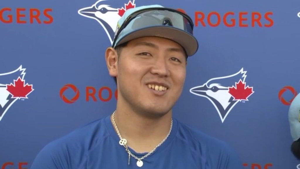 ‘Very serious and very manly’: Okamoto jokes around with Blue Jays media