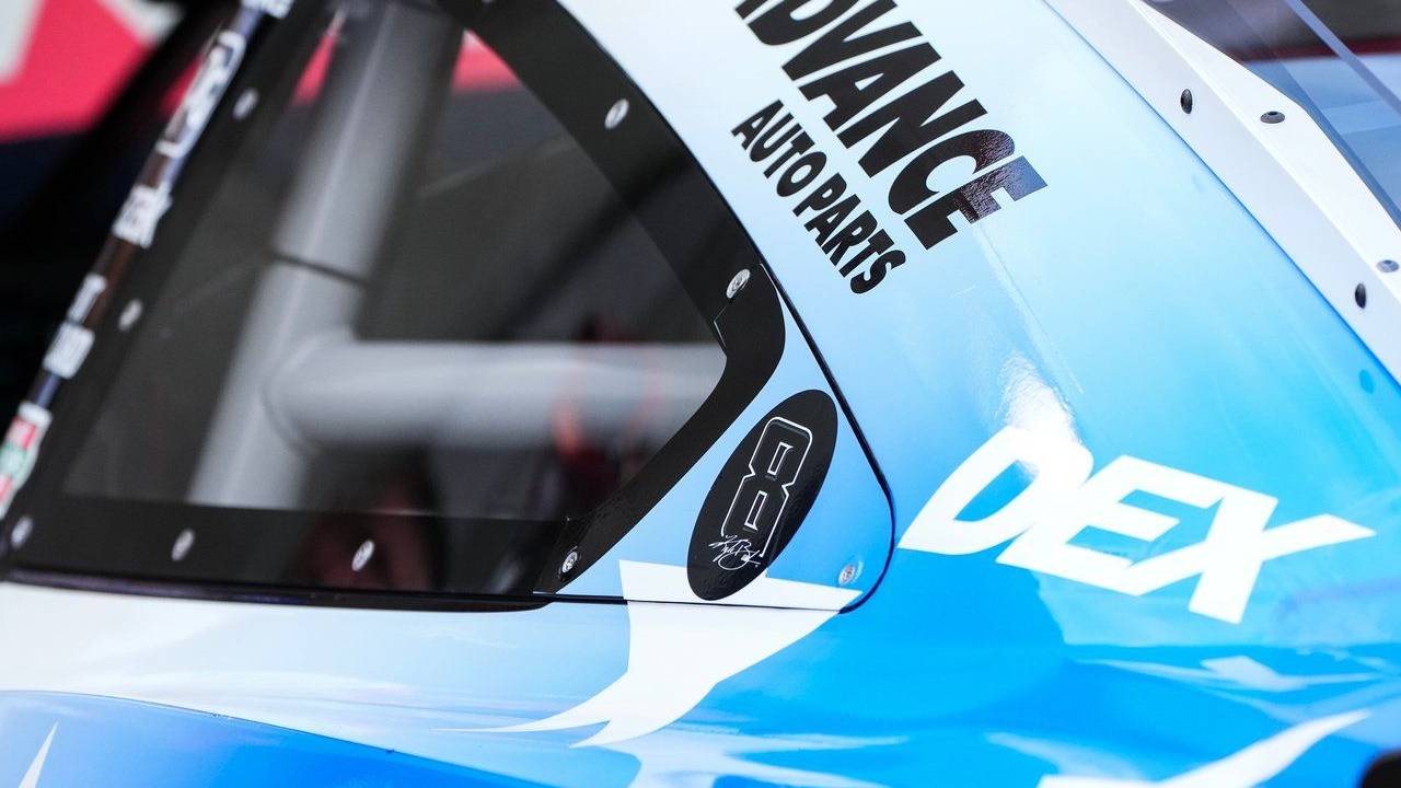 2-time NASCAR champion Kyle Busch receives tributes at Indianapolis 500 ...