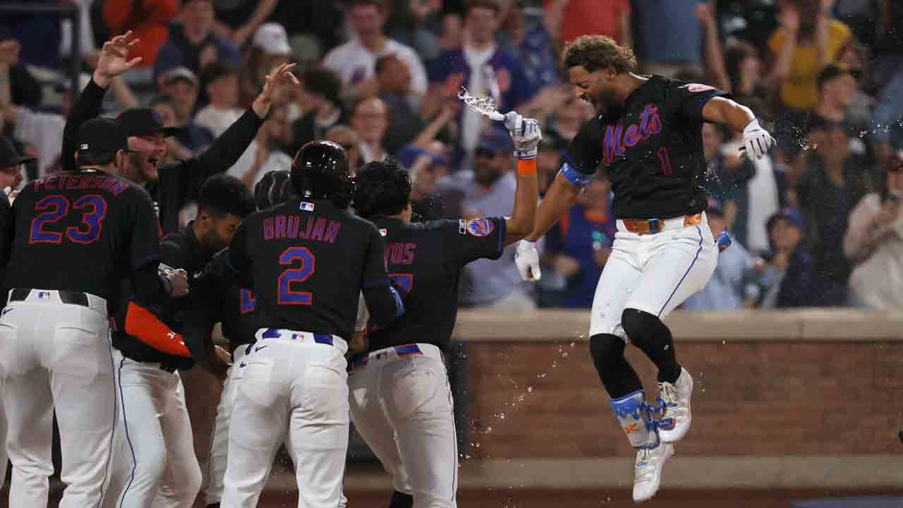 MLB Roundup: Four teams win on walk-off homers - Sportsnet.ca