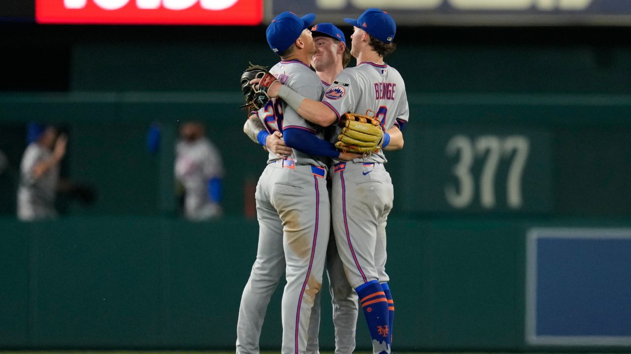 Mets secure second straight extra-inning win with a 10 run 12th inning ...
