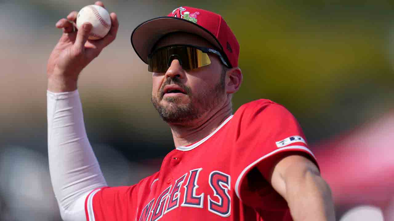 Mancini completes comeback with Angels, plays first MLB game since 2023 ...