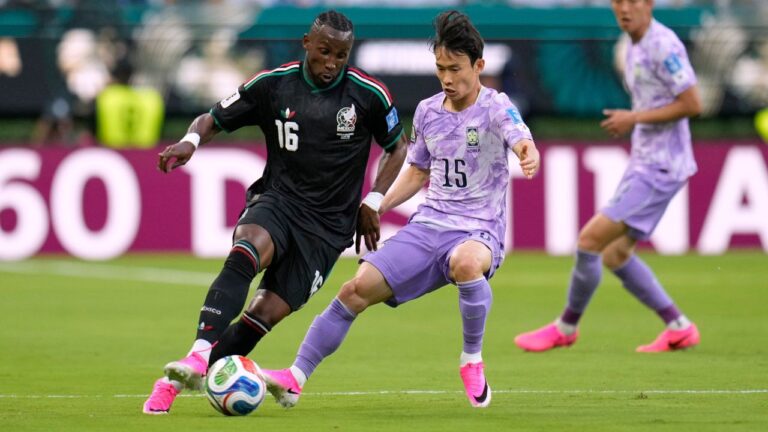Mexico beats South Korea, becomes first to reach World Cup knockout ...