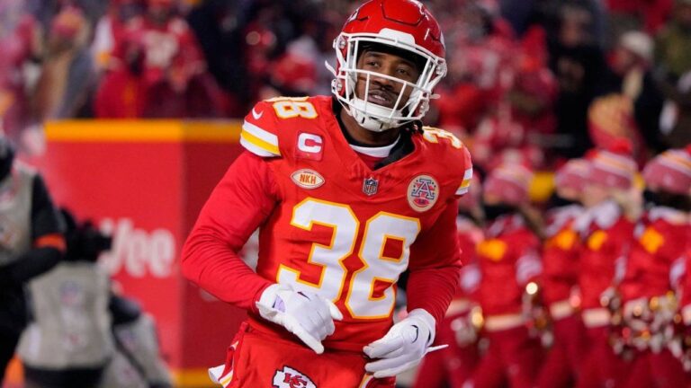 Chiefs bring back CB L'Jarius Sneed on a one-year deal - Sportsnet.ca